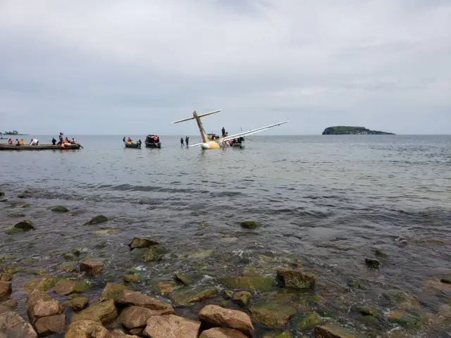 Ajali ya ndege Ziwa Victoria: Watu 19 wathibitishwa kufariki - BBC News ...