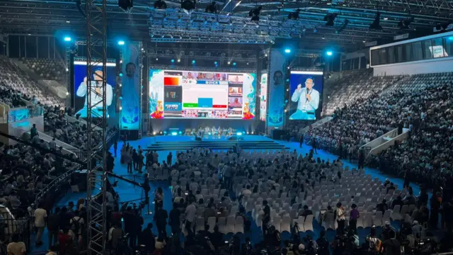 Pemilu: Pendukung Prabowo-Gibran rayakan hasil hitung cepat - BBC News Indonesia