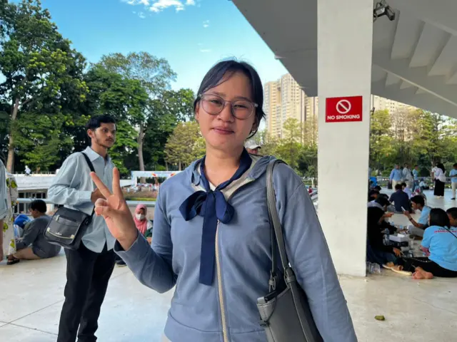 Pemilu: Pendukung Prabowo-Gibran rayakan hasil hitung cepat - BBC News Indonesia