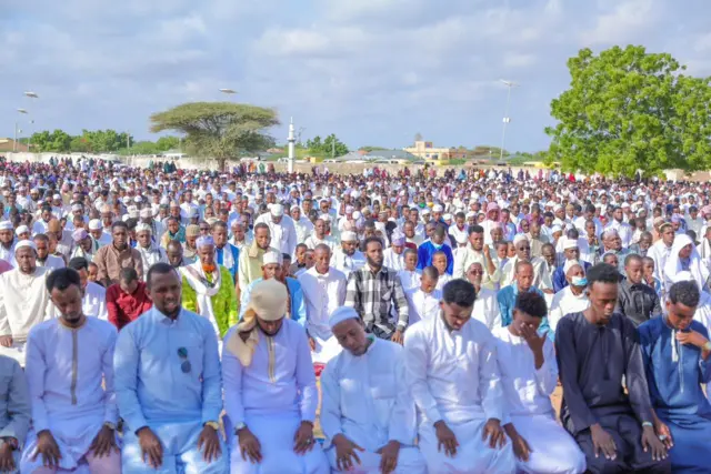 Malaayiin xujey ah oo maanta taagan buurta Carafo - BBC News Somali