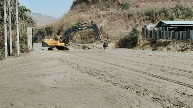 ၂၀၂၅ ခုနှစ် မတ် ၂၁ ရက် ဘီဘီစီသတင်းတိုက်ရိုက် ထုတ်လွှင့်ချက် စစ်မှုထမ်းဆင့်‌ခေါ်ရေးအဖွဲ့တချို့