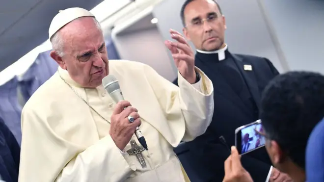 Todos los obispos de Chile presentan su dimisión al papa Francisco por el caso de Juan Barros ...