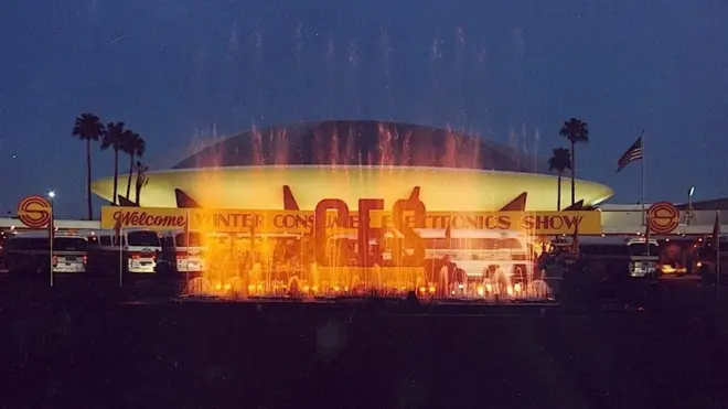 8 maneras de reproducir música desde la creación del fonógrafo hace 140 años - BBC News Mundo