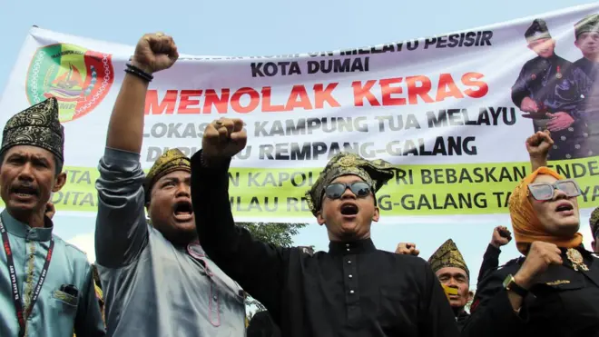 Satu tahun Rempang: Warga peringati insiden penggusuran paksa demi PSN Rempang Eco City - BBC ...