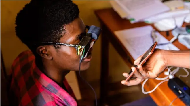 Blind coders: 'How I begin coding despite say I dey visually impaired ...