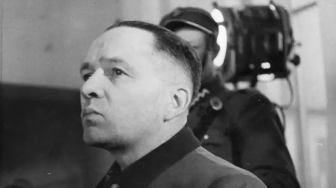 Sejarah: Adolf Hitler dan Nazi – Apakah nazisme gerakan sayap kiri atau ...