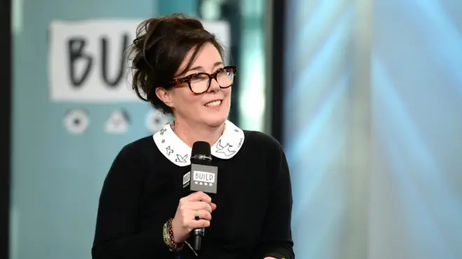 Kate Spade「自殺」: 俘獲一代年輕女性的時尚設計師 - BBC News 中文
