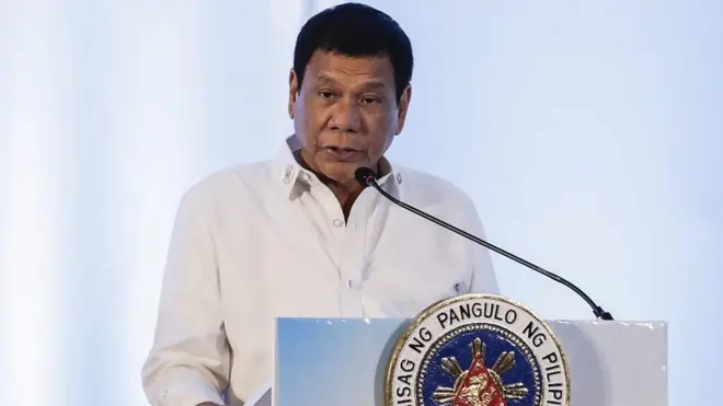 Filipinler lideri Duterte: 3 milyon uyuşturucu bağımlısını Hitler gibi katletmekten mutluluk ...