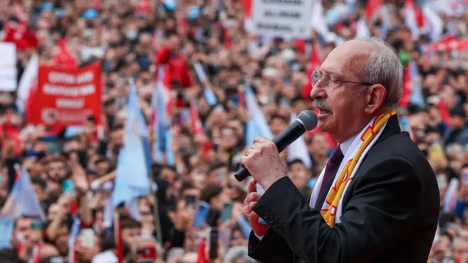 İnce cumhurbaşkanı adaylığından muhalefeti de eleştirerek çekildi ...