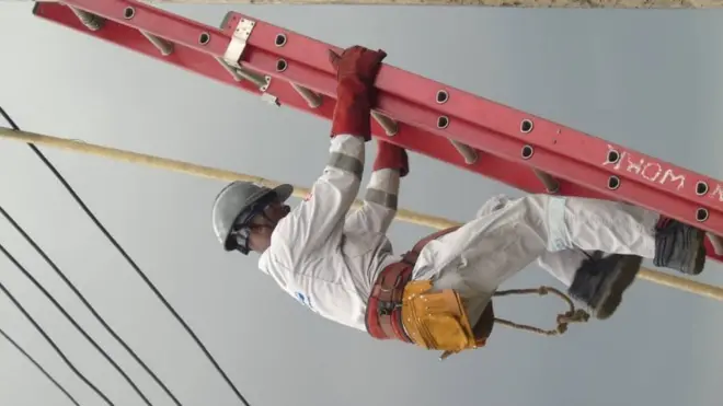 National grid collapse: ‘Recovery work don almost complete’ TCN tok - BBC News Pidgin