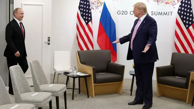 Трамп и Путин в комнате для переговоров на саммите G20 