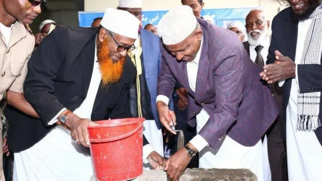 Masjidka Cali Jimcaale oo iska fogeeyey wadaadkii ka hadlay Sh. Cismaan ...