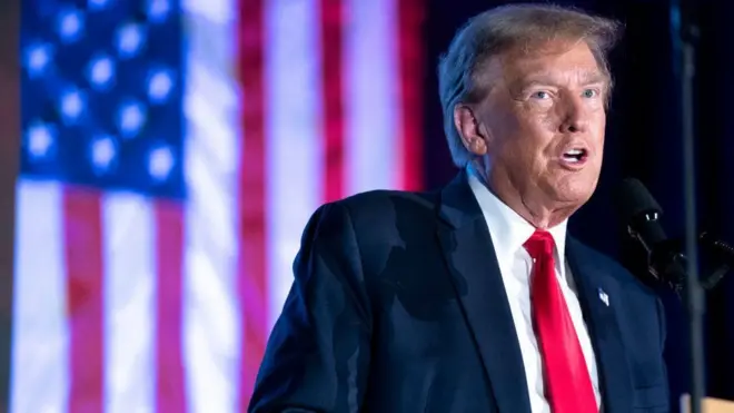 トランプ氏、罰金4 64億ドルの保証金確保できずと弁護団 一族企業の不正訴訟 Bbcニュース
