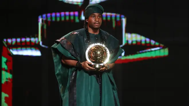 Ìdí tí owó àlùbọ́sà fi wọ́n lọ́dún 2024 ju àwọn ọdún yòókù lọ - BBC News Yorùbá