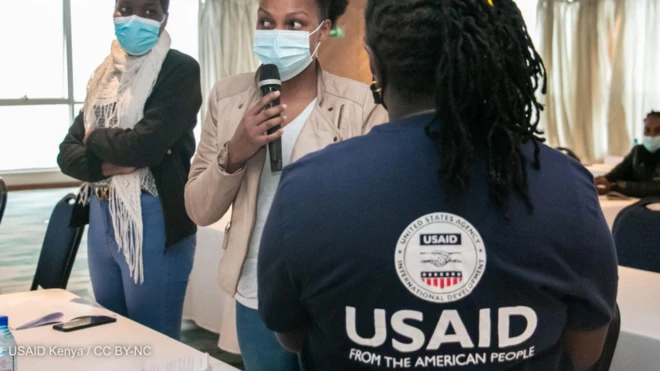 Ingaruka z'ingingo ya Trump yo guhagarika USAID: 'Umugore wanje atinya imibonano mpuzabitsina ...