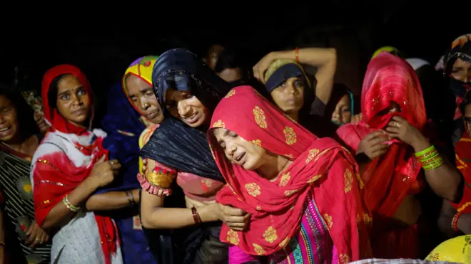 အိန္ဒိယ ဘီလျံနာသူဌေးကြီးရဲ့ သား မင်္ဂလာဆောင် ဘာတွေထူးခြားလဲ Bbc News မြန်မာ