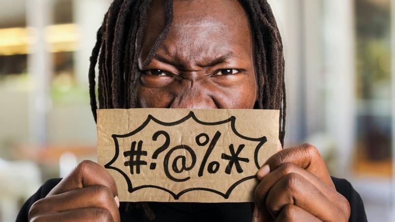 Por que falar palavrão nos dá uma sensação tão boa? - BBC News Brasil