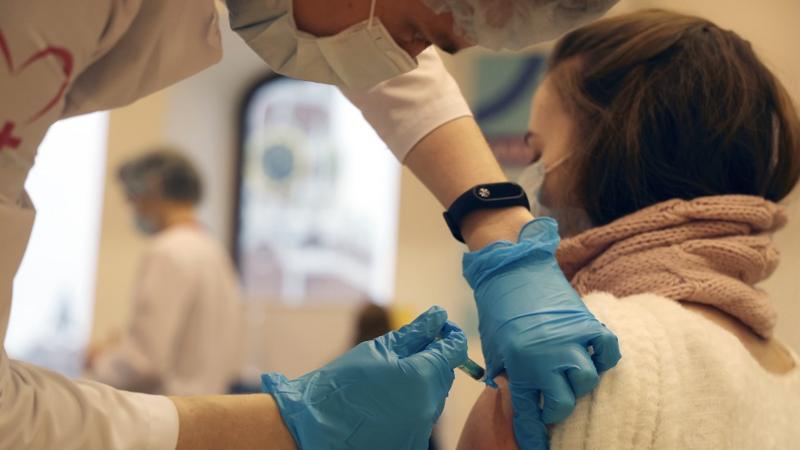 Covid: por qué las vacunas de células T podrían ser la clave para la ...