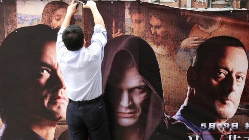 Por que teorias da conspiração são tão populares? - BBC News Brasil