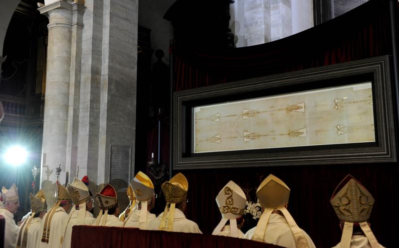 El estudio forense que afirma que las manchas de sangre de la Sábana ...