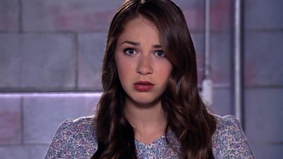 Noah gets closer to Jacquie - CBBC - BBC