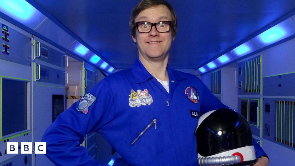 Space - find out more - CBBC