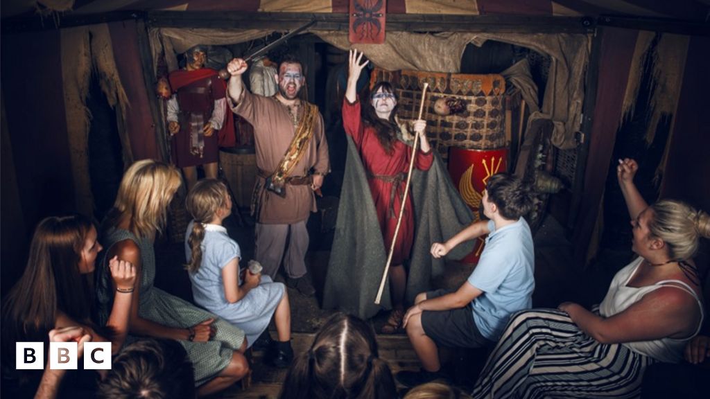 The London Bridge Experience & Tombs - CBBC