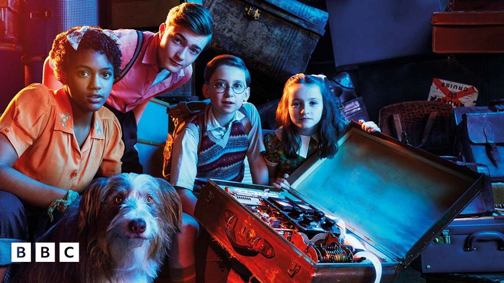 Episode two - Peril on the Night Train sneak peek! - CBBC