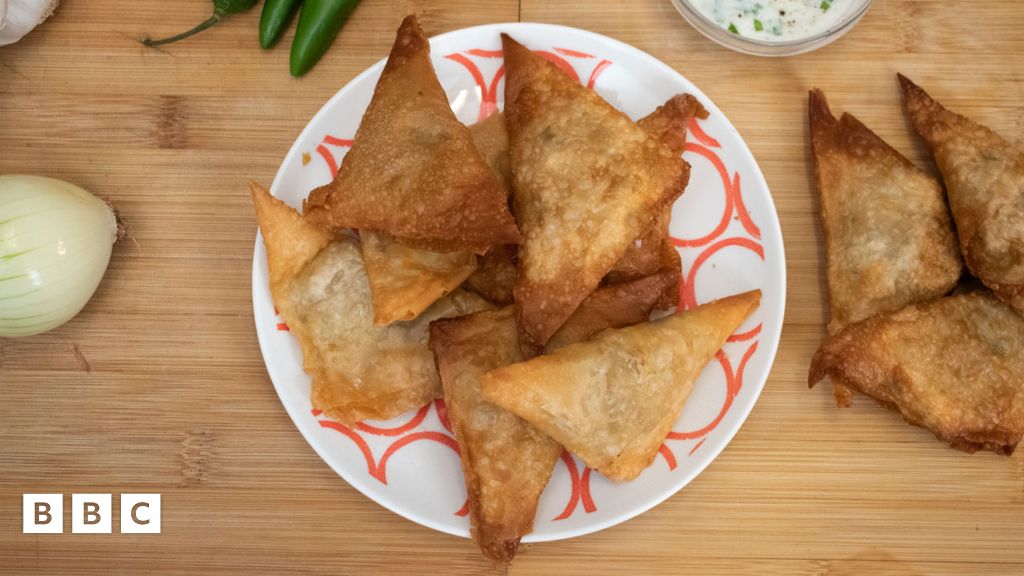 Omari's Samosas Recipe - CBBC