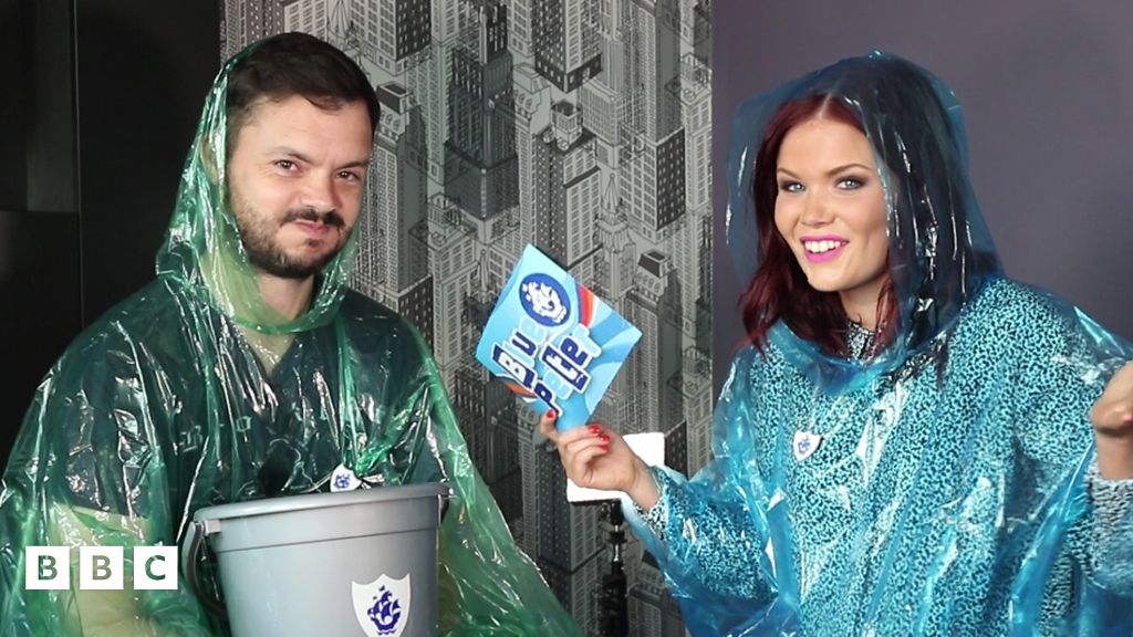 Lindsey tries to make Barney laugh - CBBC