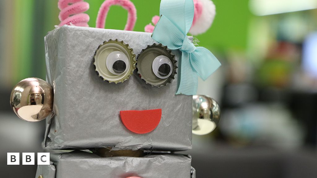 Blue Peter's Post of the Week: Mini-Robot - CBBC