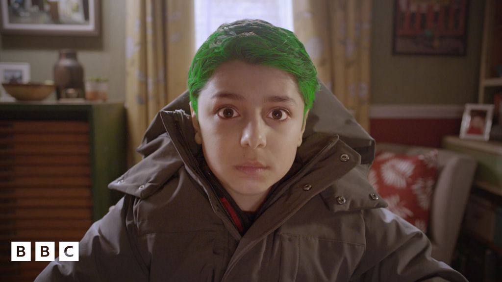 CBBC Comedy Drama - Lagging Preview - Sneak Peek of Episode Two - CBBC