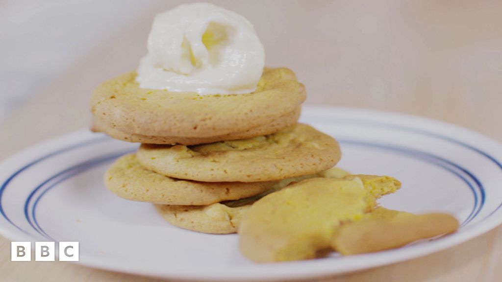 Jake Quickenden Makes Cookies - CBBC