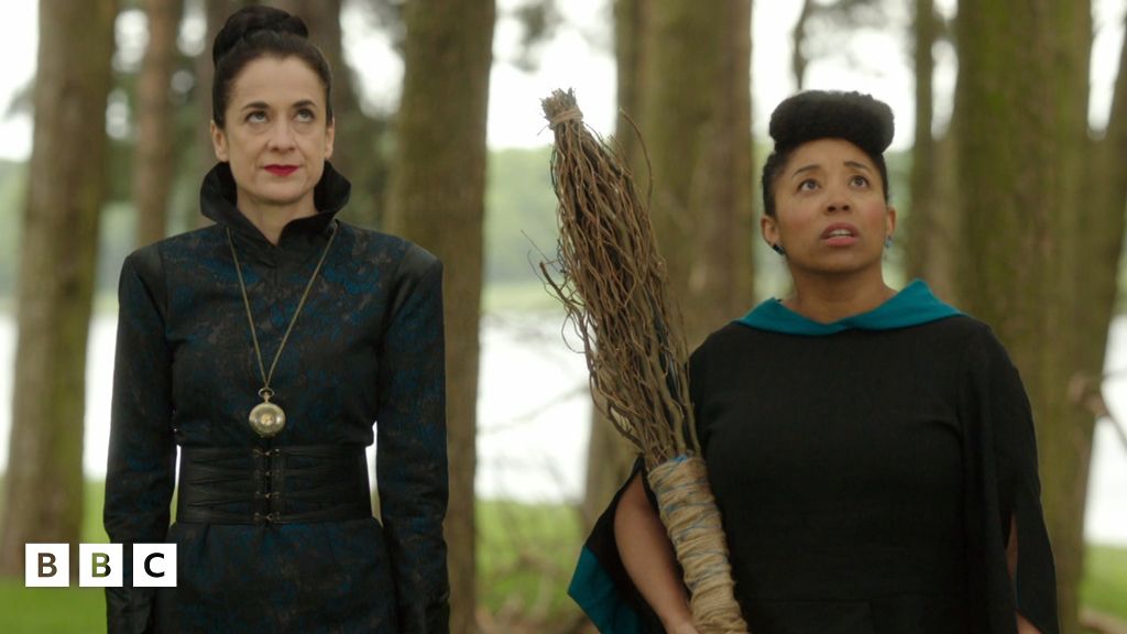 Mildred's first flying lesson - CBBC