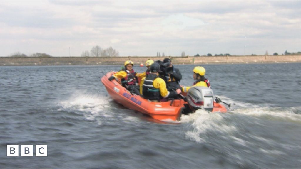 Special Ops - Water Rescue Boat - CBBC