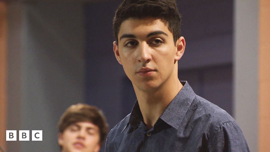 James forgets to practise - CBBC