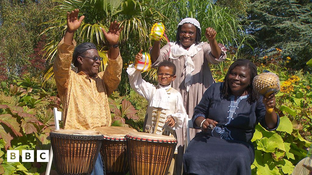 Make a Shekera - CBeebies