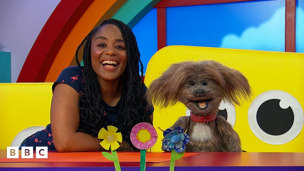 Easy craft ideas for kids | Make pretty cardboard flowers with Joanna ...