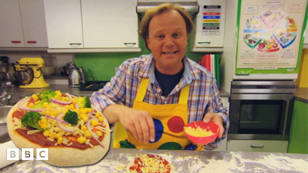 how to make a pizza bbc
