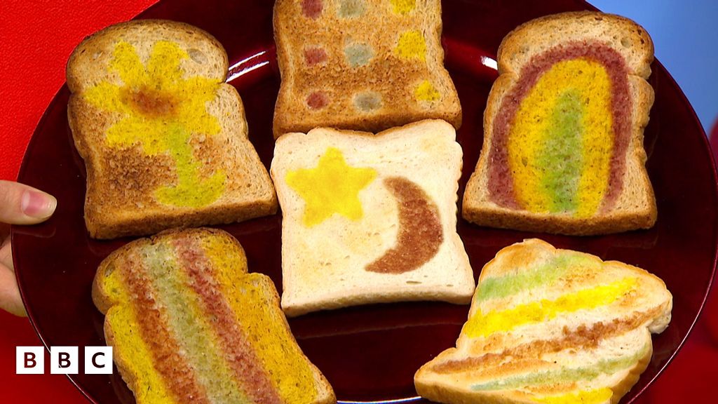 Moon and Star Toast - CBeebies