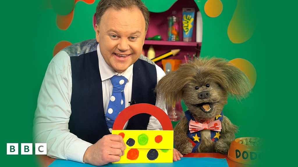 Join Dodge and Justin and Make Mr Tumble's Spotty Bag - CBeebies