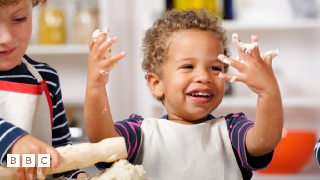 Cooking and baking with children - CBeebies