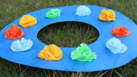 DIY Easy Easter bonnet - CBeebies