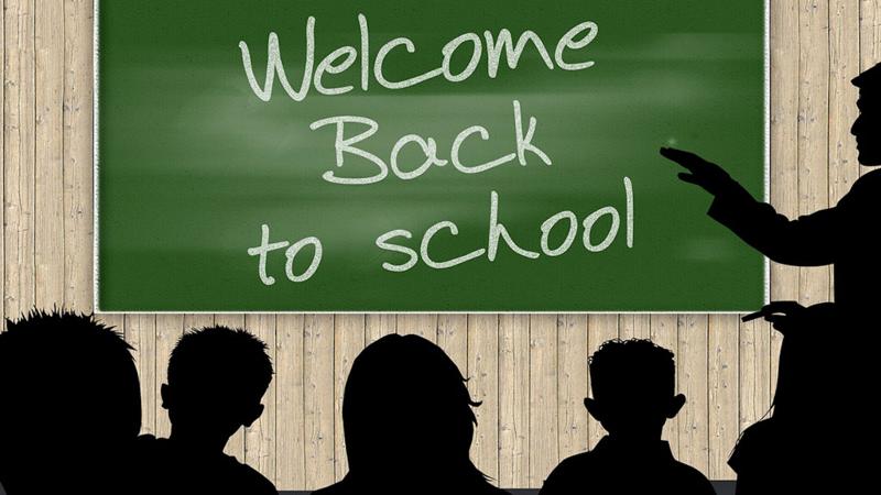 Eight top tips for going back to school | CBBC Secondary school tips - CBBC