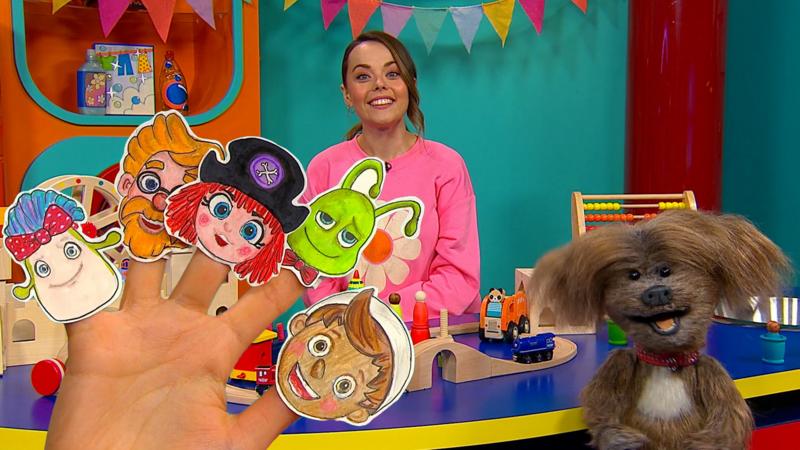 Sing along with the family puppet songs - CBeebies - BBC