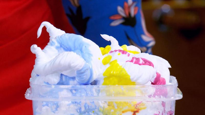 Awesome science experiments - CBeebies - BBC