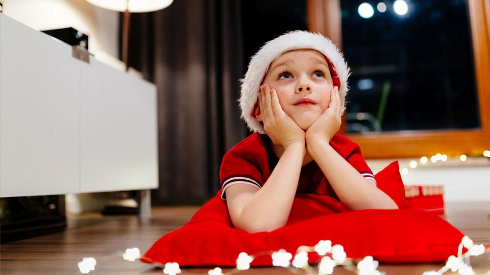Teaching children patience at Christmas time - CBeebies