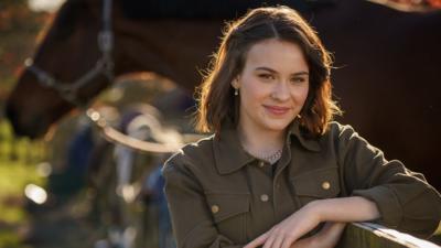 Ask Macey from Mystic a Question - CBBC - BBC