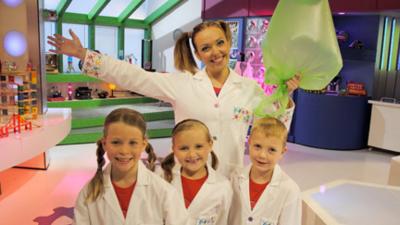 Nina and the Neurons - CBeebies - BBC