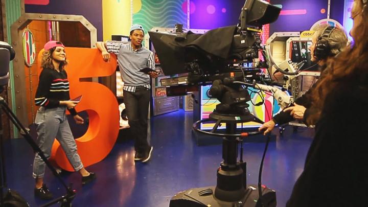 Behind the scenes at CBBC HQ! - CBBC - BBC Behind the scenes at CBBC HQ! - CBBC - BBC